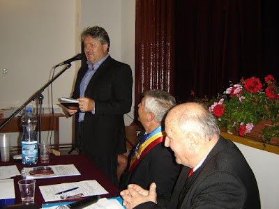 LYCEUM - SUBCETATE: La mulți ani poetului și prietenului IONEL SIMOTA!