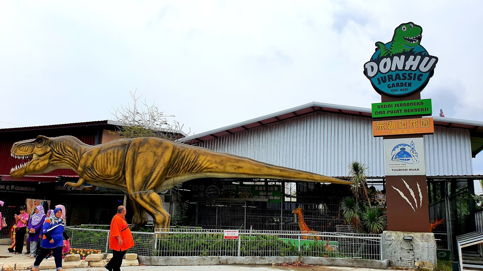 mashacat_official u2022 Milkshake Website Builder - kedai kucing muar ...