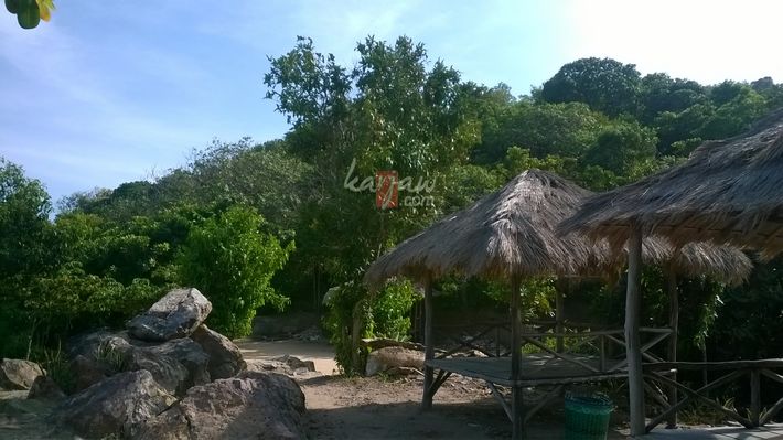 Wow Karimunjawa Sculpture ada di Bukit Joko Tuo - Wisata Karimunjawa
