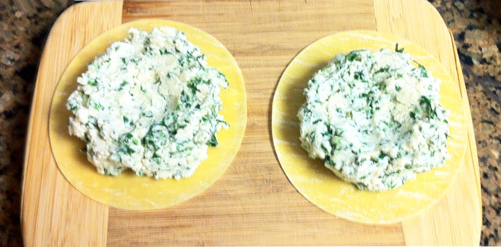 Vera's Cookbook: Raviolo al Uovo (Ravioli with Egg Yolk)