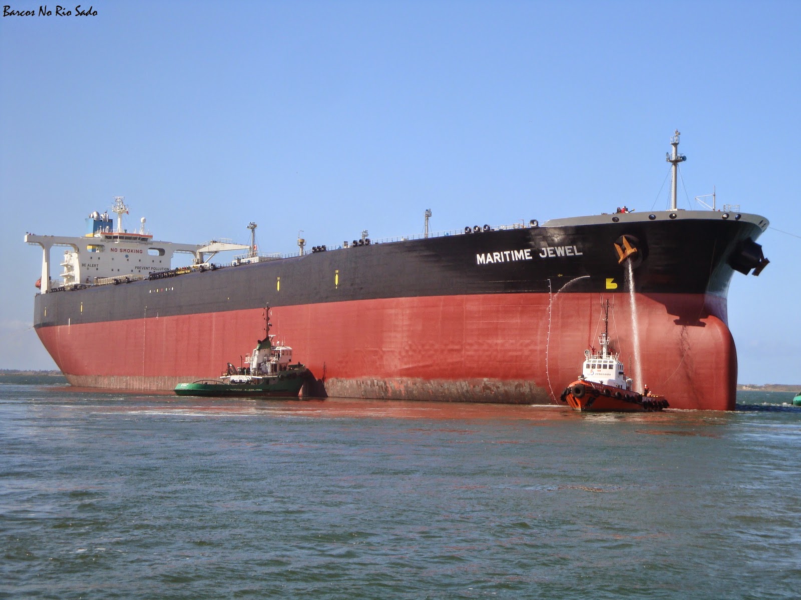 Barcos No Rio Sado: Maritime Jewel Barcos No Rio Sado: Maritime Jewel