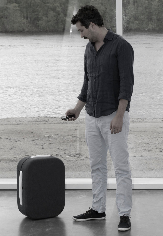 New inventions : A suitcase that follows you - new inventions