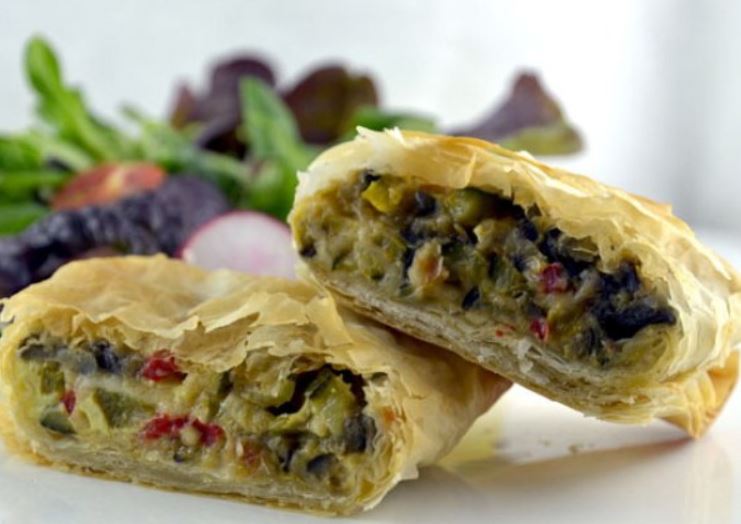 STRUDEL DE MASSA FOLHADA E LEGUMES