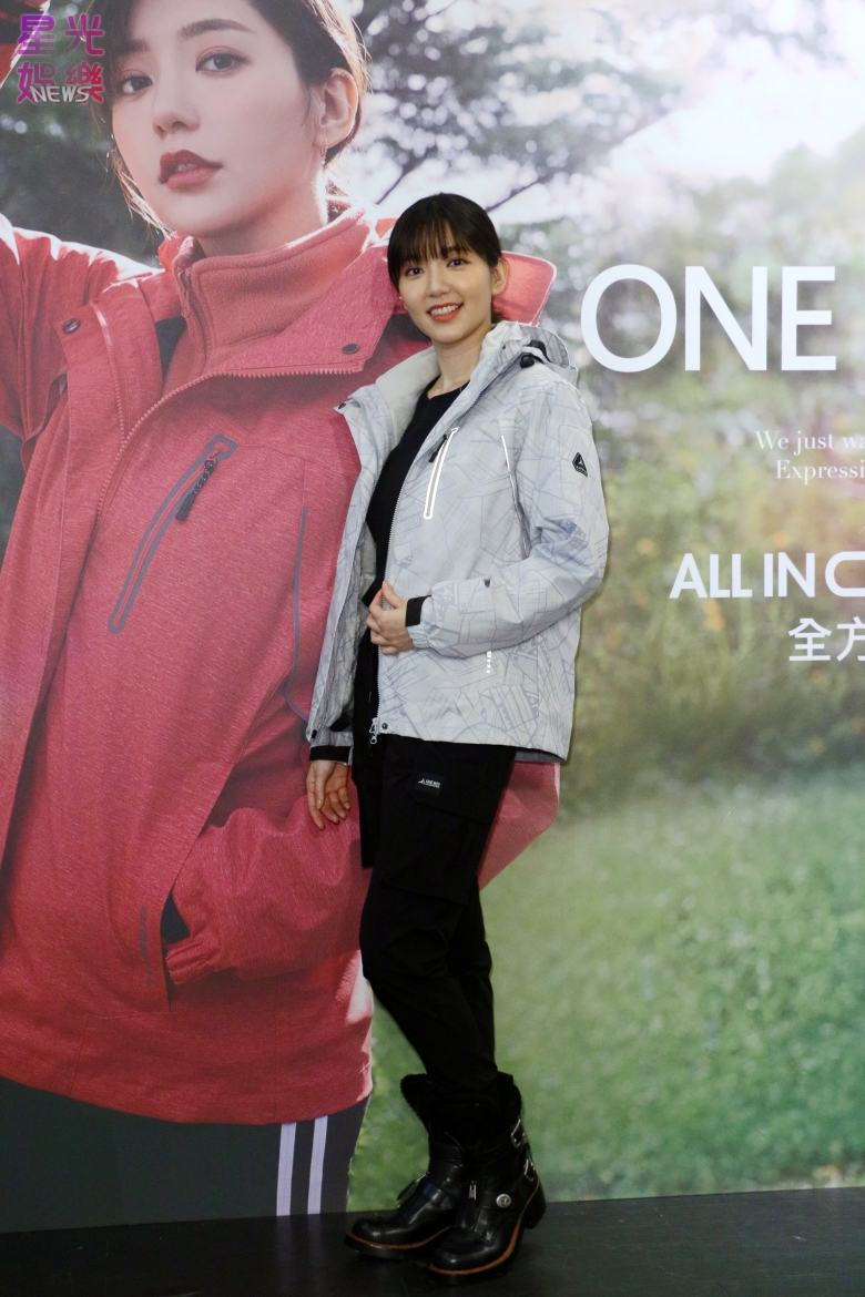 ONE BOY All IN ONE全方位防潑水蓄熱衝鋒衣全新多色上市 代言人郭雪芙化身造型顧問 分享冬季萬用潮流穿搭 ~ 星光娛樂流行網