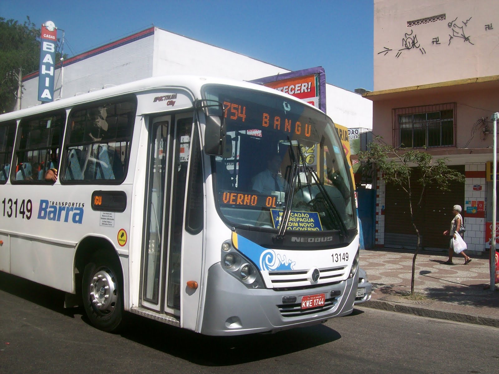 Bus Elite | Aqui o ônibus é destaque: Barra