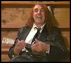 Beltona Resonator Instruments: Tiny Tim's Ukuleles Part 1