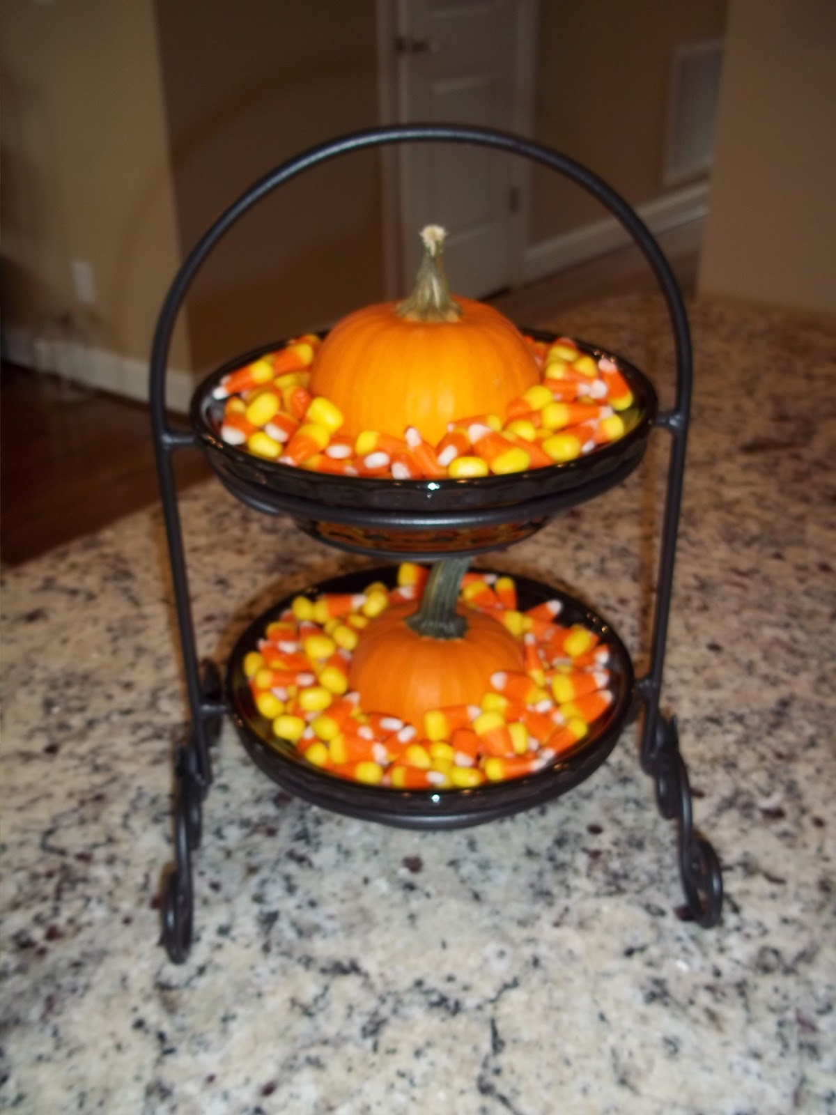 Homegrown Cozy: October Decorating