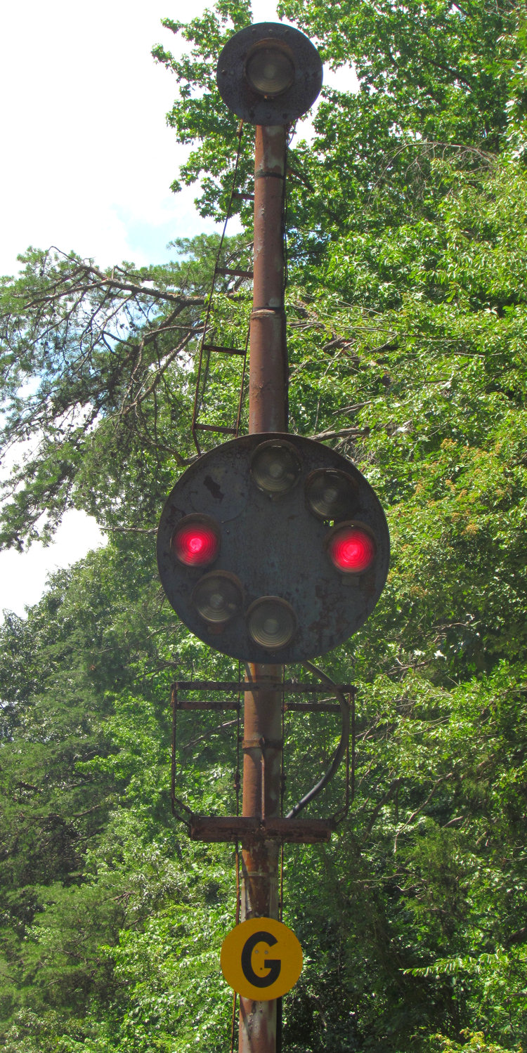 The Position Light: Better Know a Signaling System: B&O Color Position ...