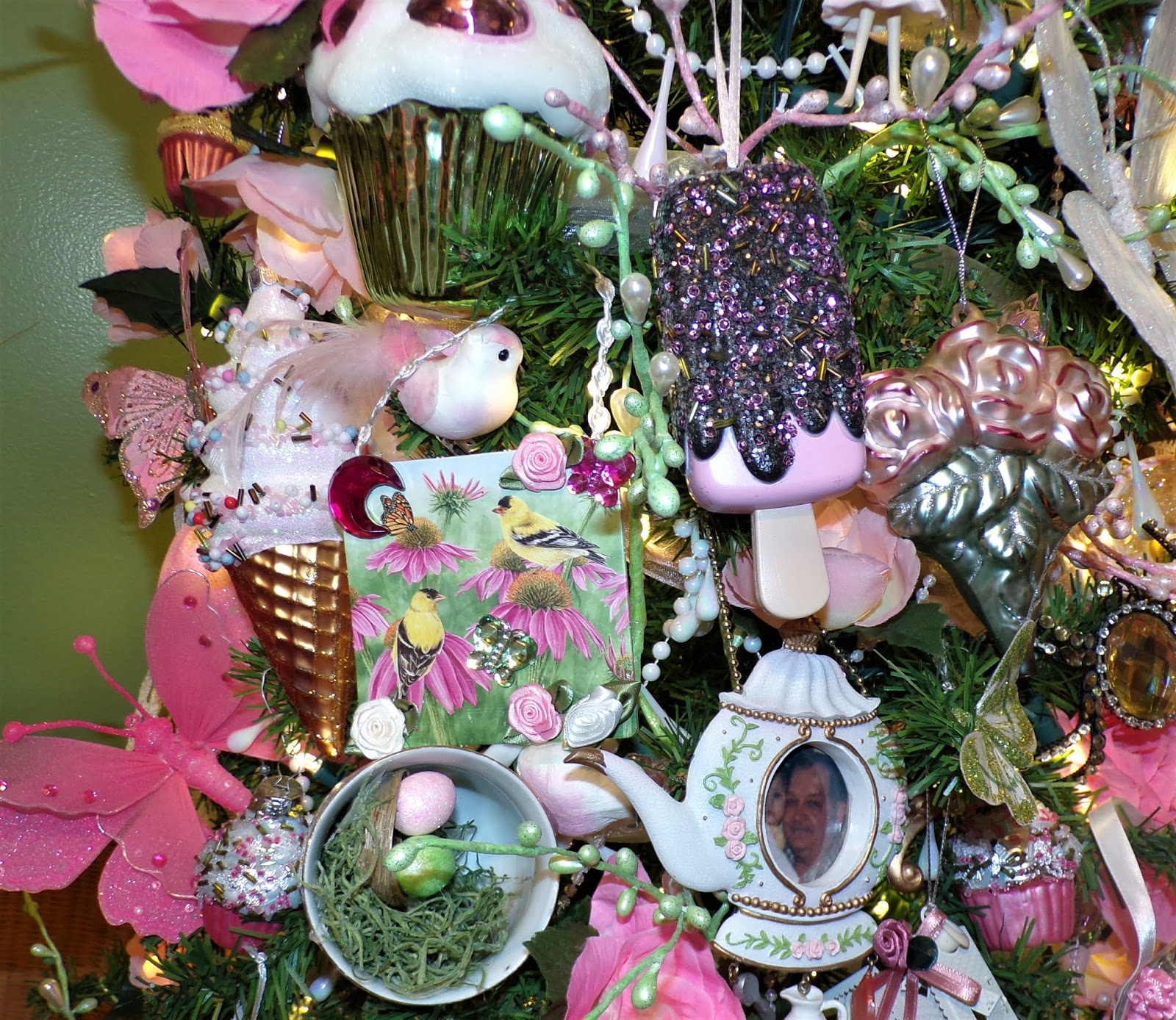 DEBBIE-DABBLE BLOG: Summer Garden Tea Party Tree in the Craft Room
