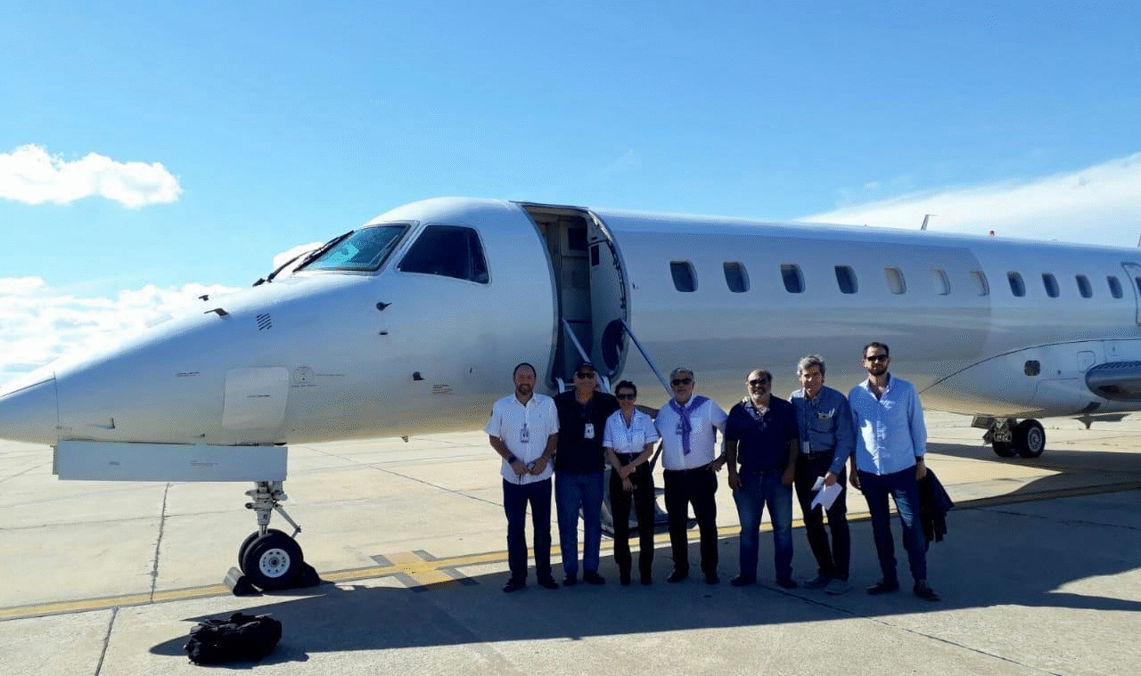 Roll Out - Aerospotter: Embraer para American Jet