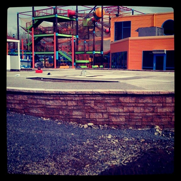 Big Bird Bridge: Construction Photos of Elmo's Cloud Chaser