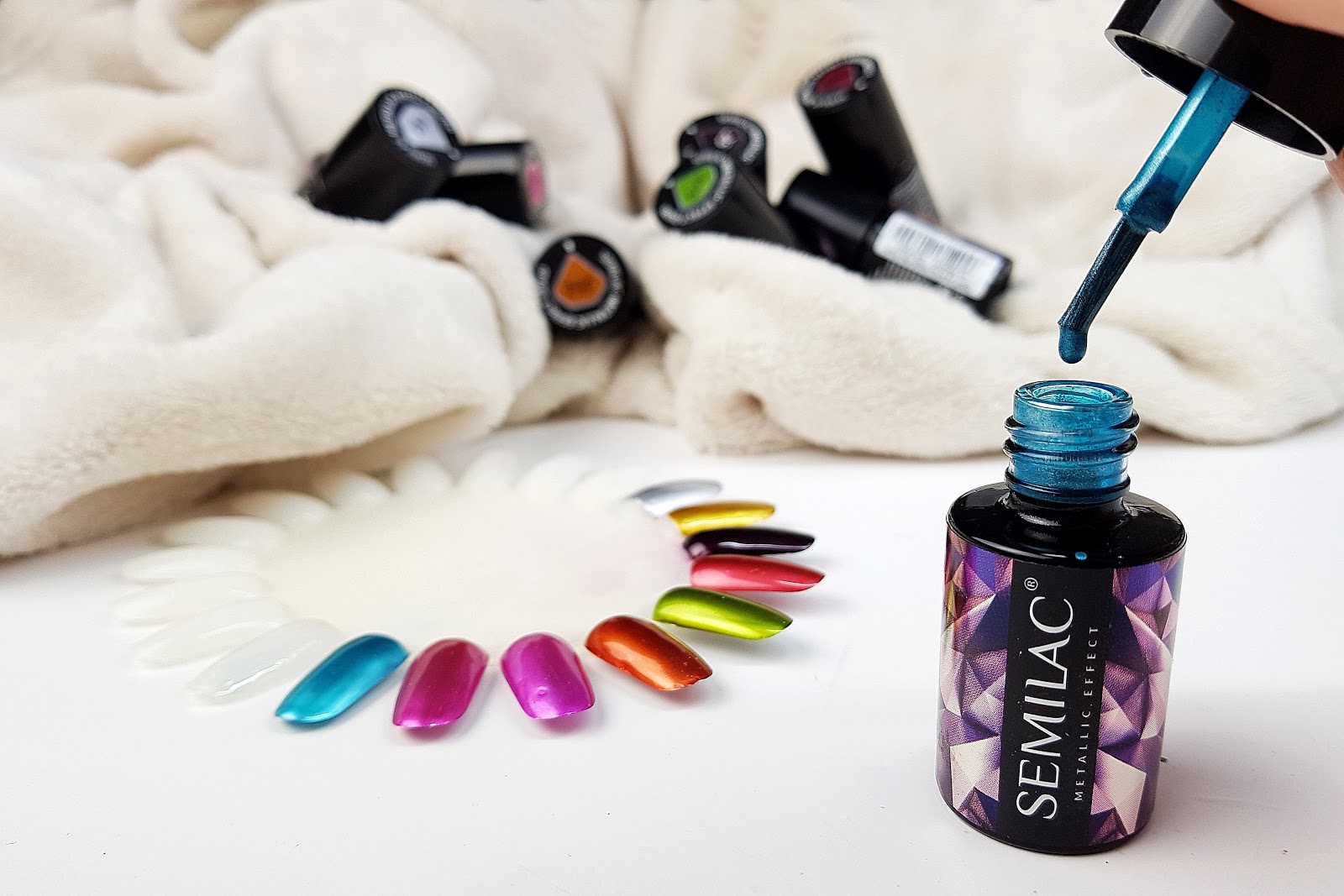 JAK APLIKOWAĆ SEMILAC METALLIC EFFECT? - KLASYCZNE LAKIERY OD SEMILAC Z ...