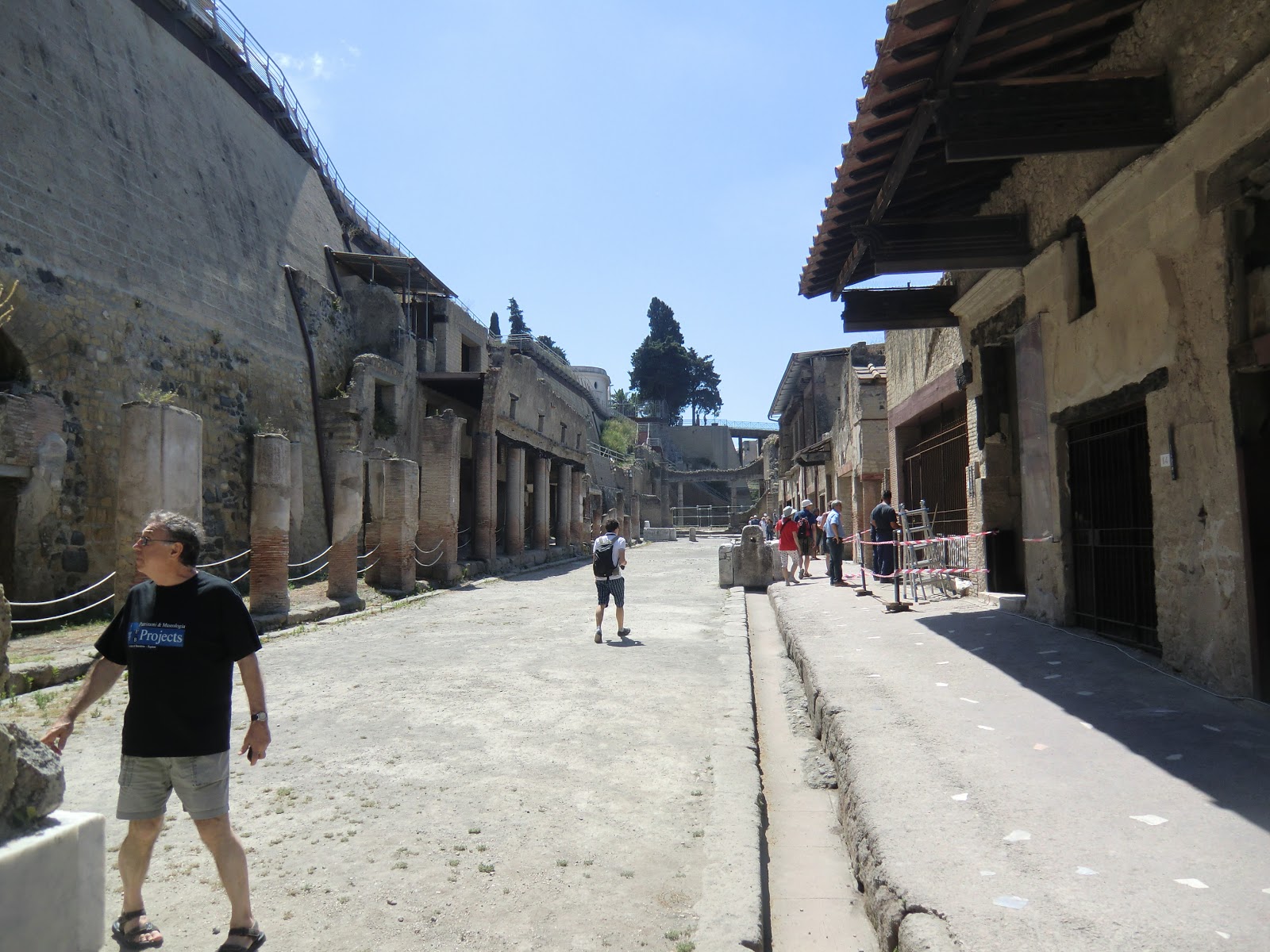 DIDÀCTICA DEL PATRIMONI CULTURAL: POMPEYA Y HERCULANO. ENTRE RUSKIN Y ...