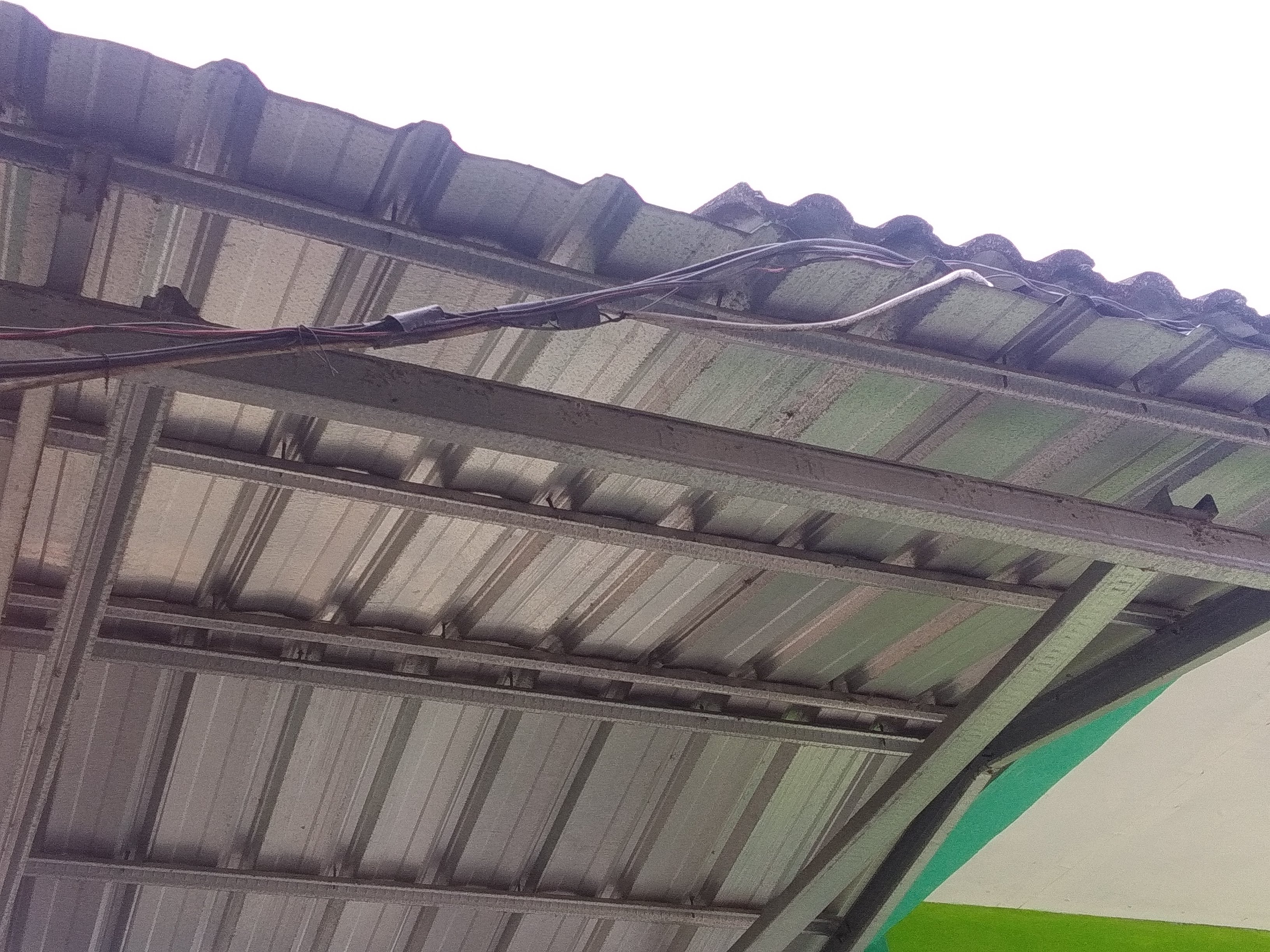 Penting! Pemasangan kabel yang menempel di baja ringan - CatatanArb