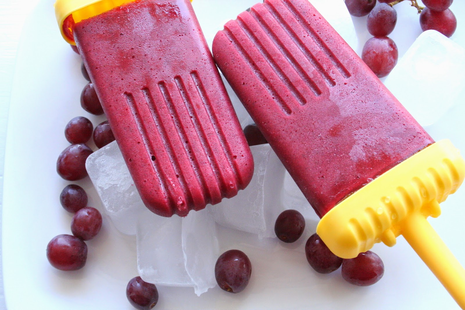 The Healthy Happy Wife: Grape Popsicles (Sugar Free)