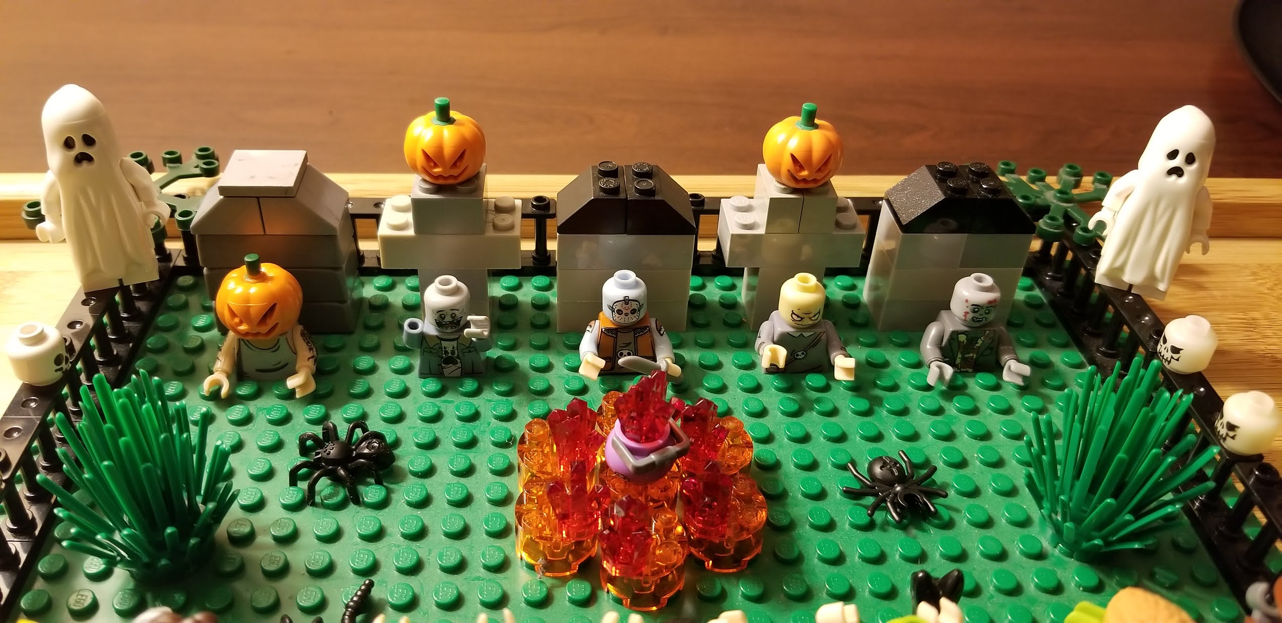 Girl Meets Brick: MOC BUILD - Mini Graveyard