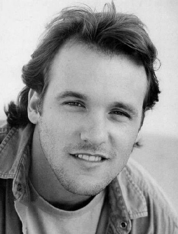 Favorite Hunks & Other Things: Tom Verica: Sponge Worthy?