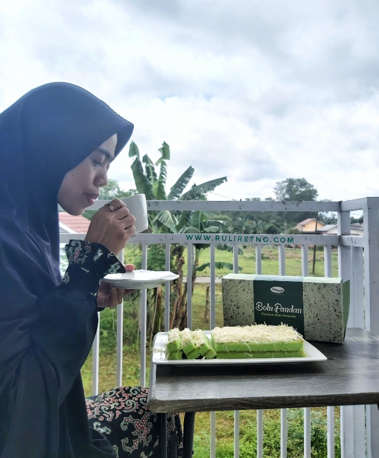 Bolu Pandan Amanda, Cemilan Kekinian Untuk Oleh-oleh Banjarmasin ...