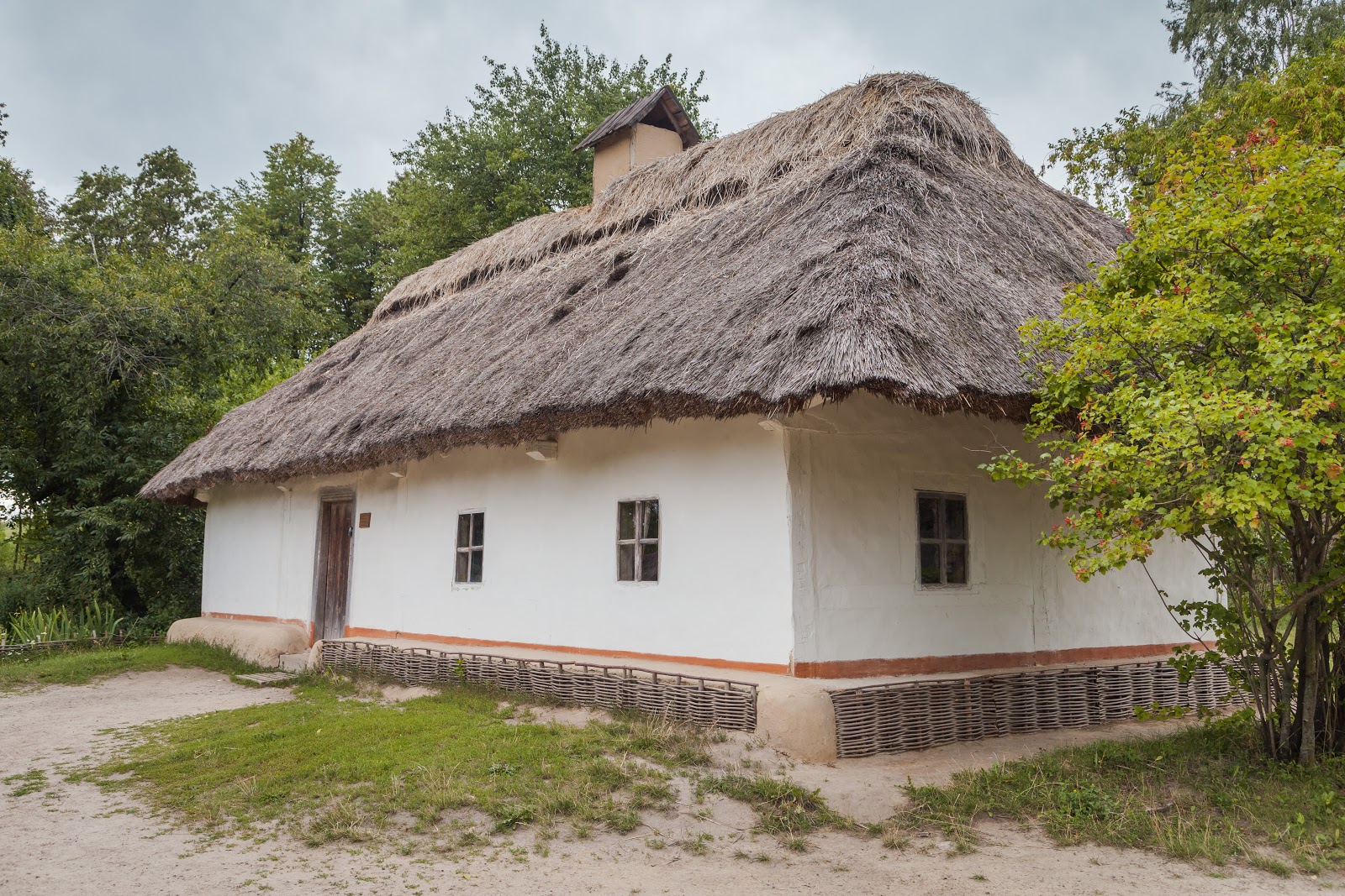 The Best Place to See Genuine Ukrainian Folk Architecture - Explore the ...