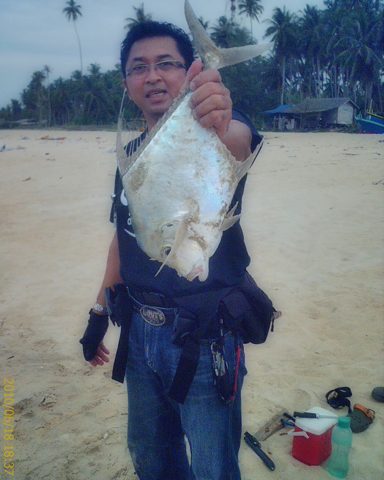 "Geng P'lekong Jorang": My Favourate Surf Fishing Beach In Kuala Terengganu