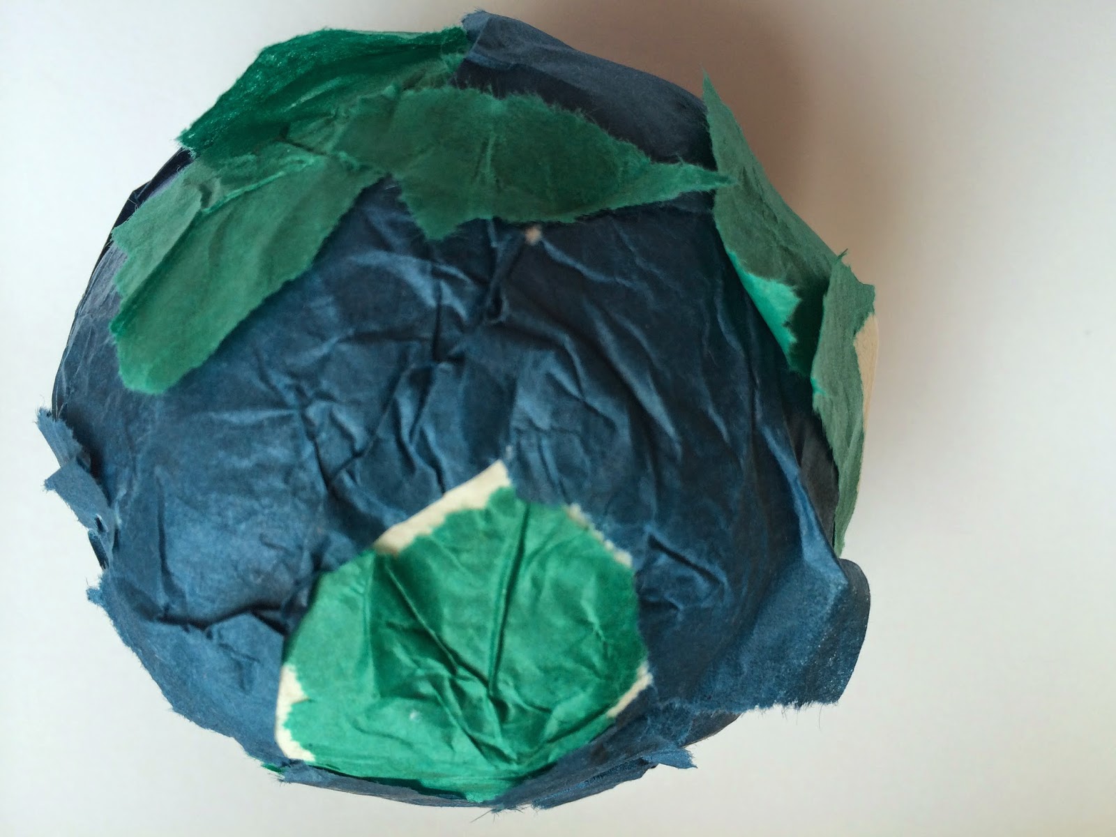 Mini Monets and Mommies: Model Magic and Tissue Paper Planet Art Project