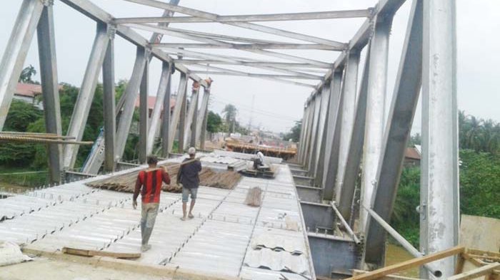 Jembatan Rangka Baja: 0811-8439-700 Jembatan Rangka Baja