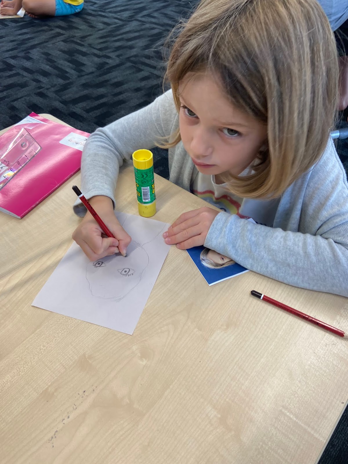 Akomanga 16: Ko wai au? Who am I?