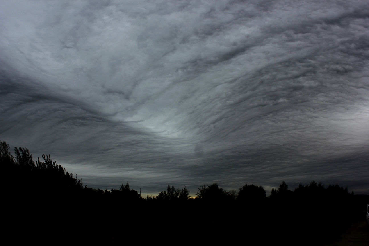 Blog Charona_X: Chmury asperitas (undulatus asperatus)