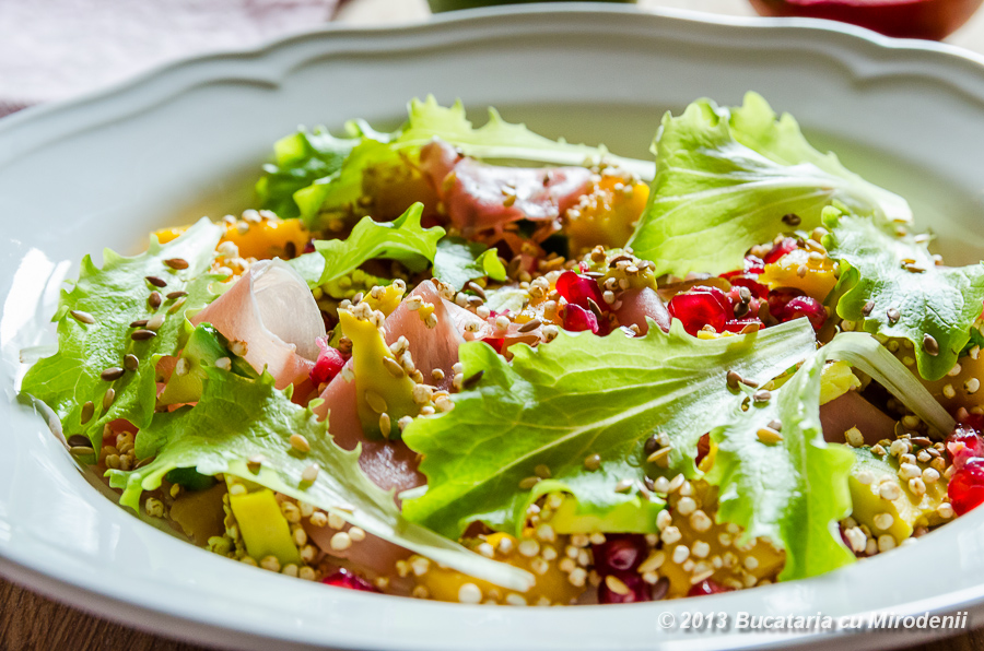 Bucataria cu Mirodenii: Salata exotica de quinoa cu avocado si mango