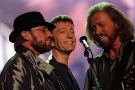 Bee Gees lead singer in 'spectacular' cancer recovery - Like My Files