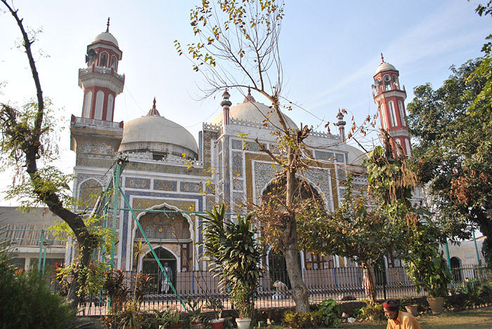 Historical and Famous Mosques of World: DAI ANGA MOSQUE