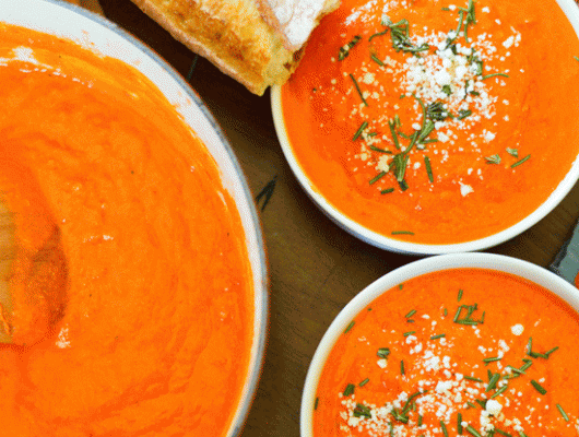 Soupe aux poivrons rouges et aux tomates - Recettes Cuisine