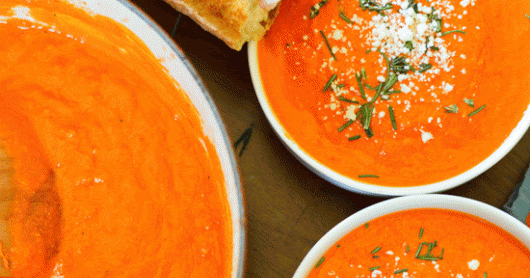 Soupe aux poivrons rouges et aux tomates - Recettes Cuisine