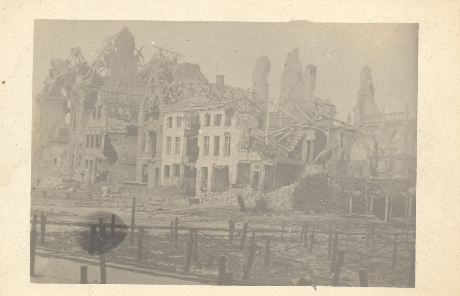 Old photos of architecture: Unidentified WWI destruction