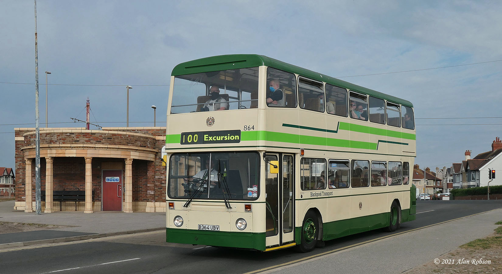 Blackpool Tram Blog: 100 Years of Blackpool Buses