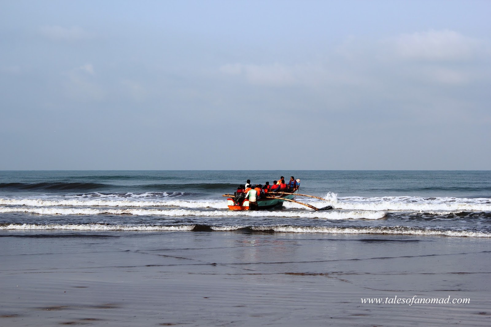 Tales Of A Nomad: Harnai- Murud and Surrounding Beaches
