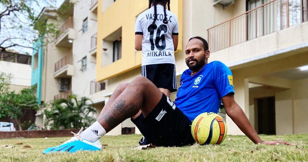 Vasco SC football coach Micky Fernandes turns drummer during Lockdown ...