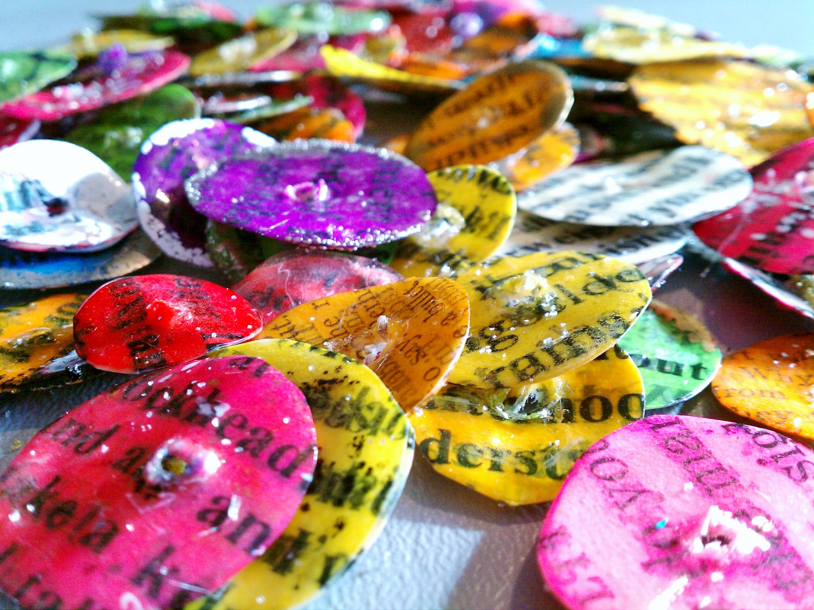 Kelli Nina Perkins: Paper Button Tutorial