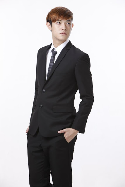 M y a n m a r H u n k s: San Toe Naing