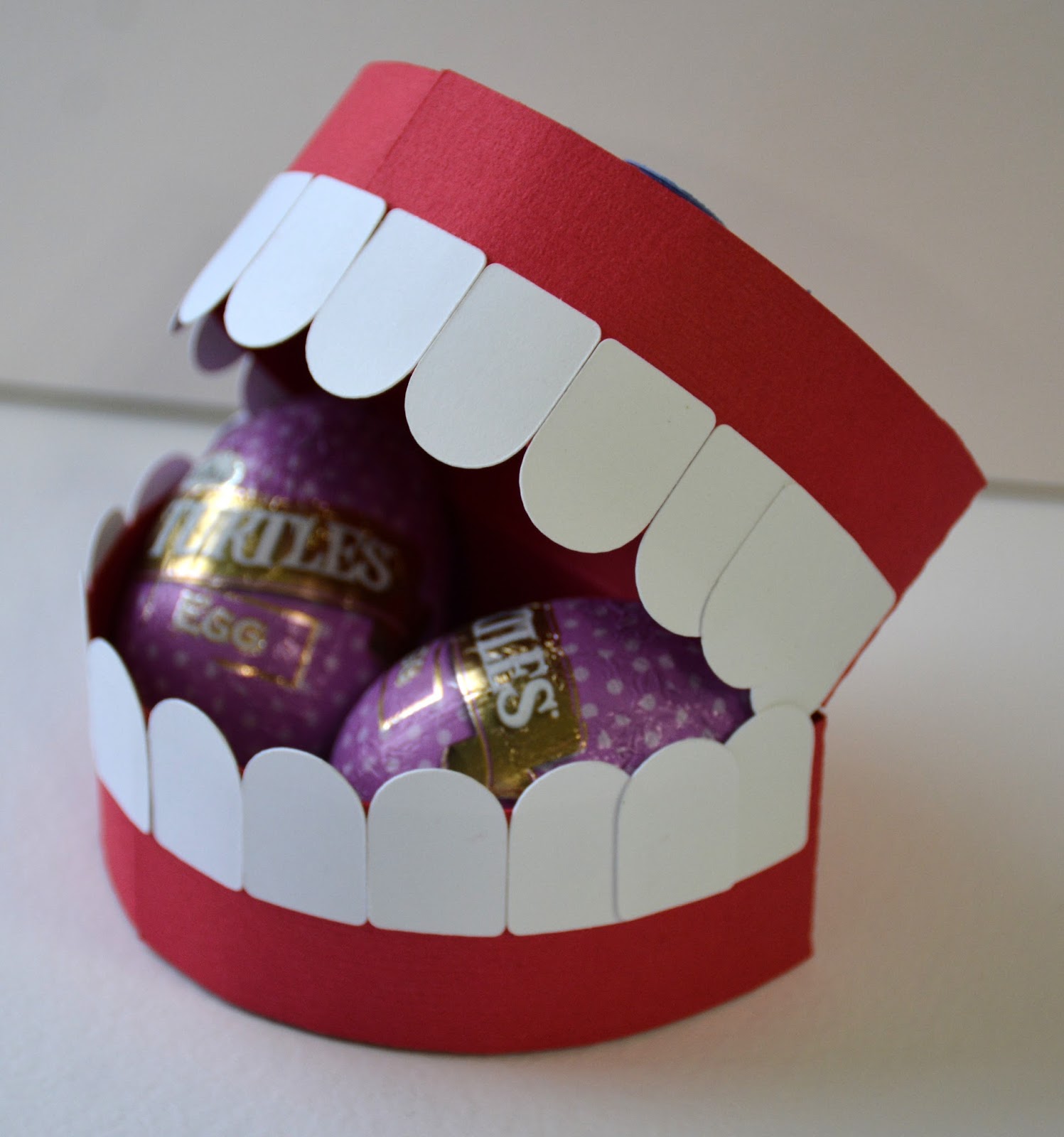 DAT'S My Style: Easter Denture Box