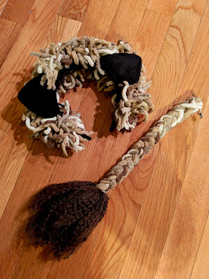 DIY Animal Tail Tutorial using Yarn