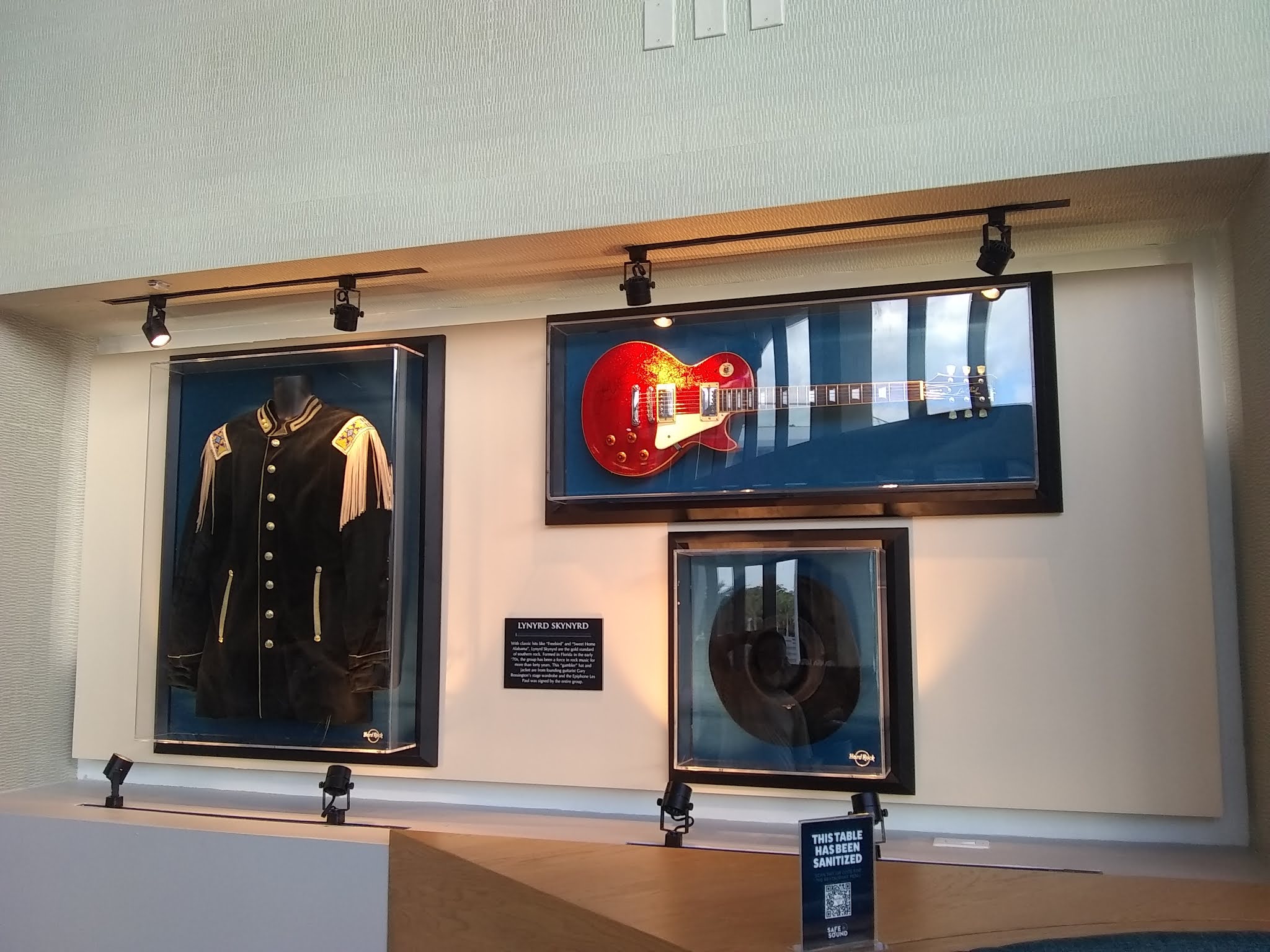 Gerardo: Hard Rock Cafe en Ponce, Puerto Rico: Un gran logro y un ...