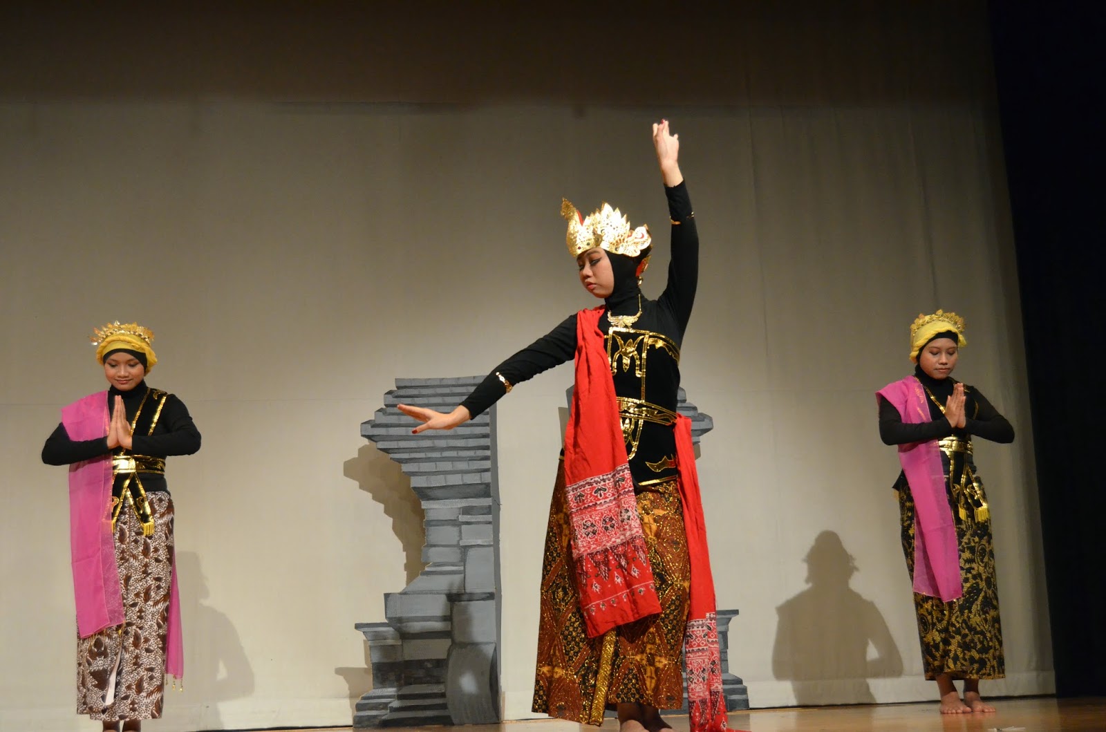 Indonesian Culture Night 2014 "Roro Jonggrang and 1000 Temples" | PARE ...