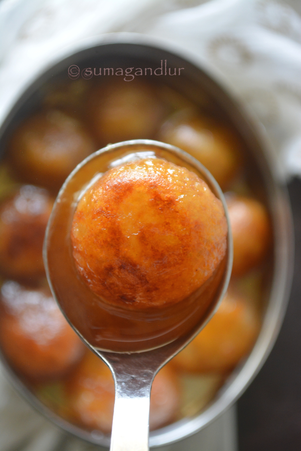 Veggie Platter: Potato Gulab Jamun