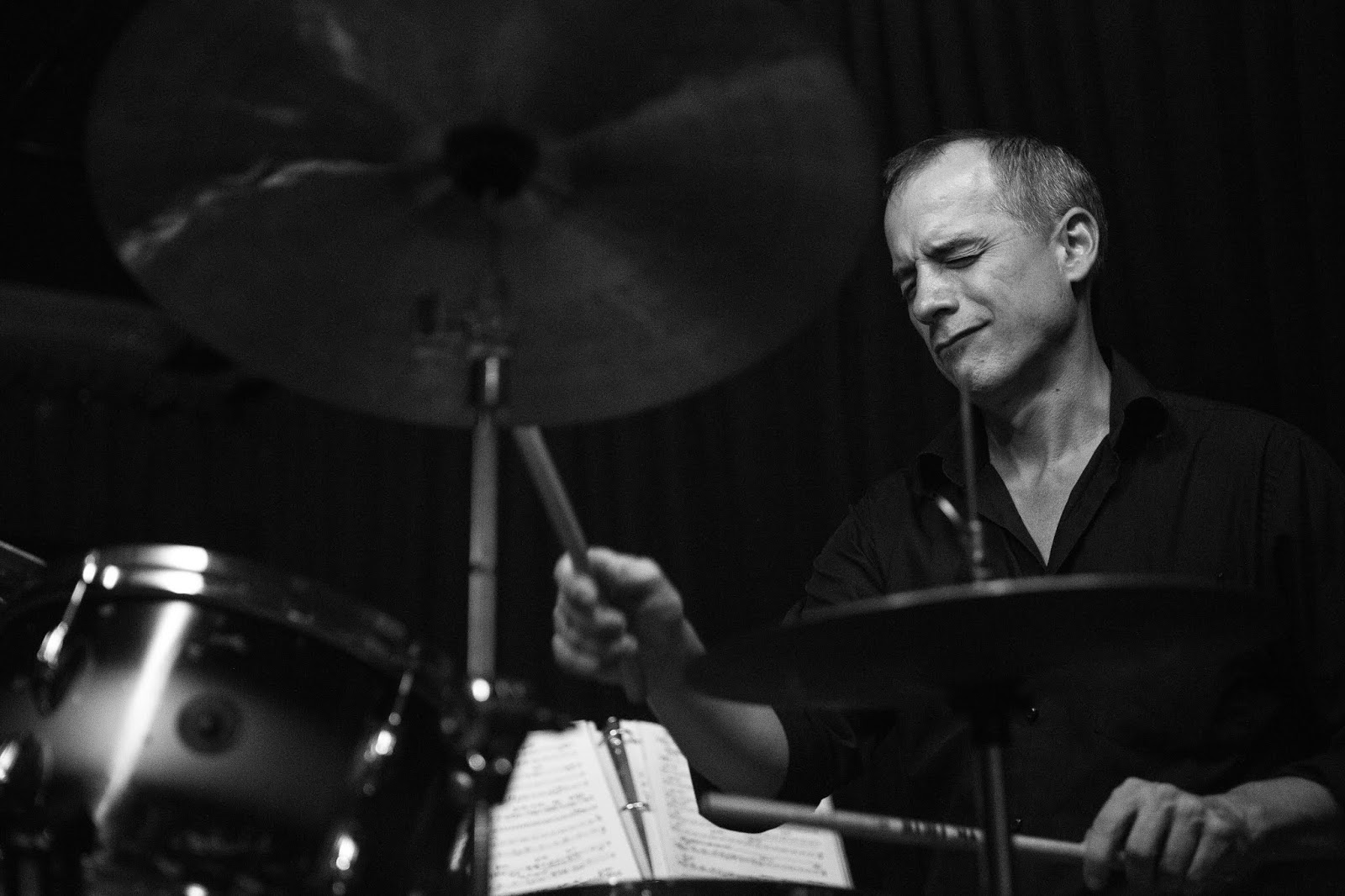 FOUR ON THE FLOOR: Interview with Dave Laing