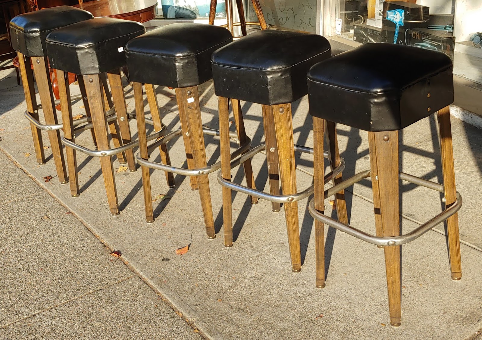 UHURU FURNITURE & COLLECTIBLES: **SOLD** #34045 Set of 5 Vintage Vinyl ...