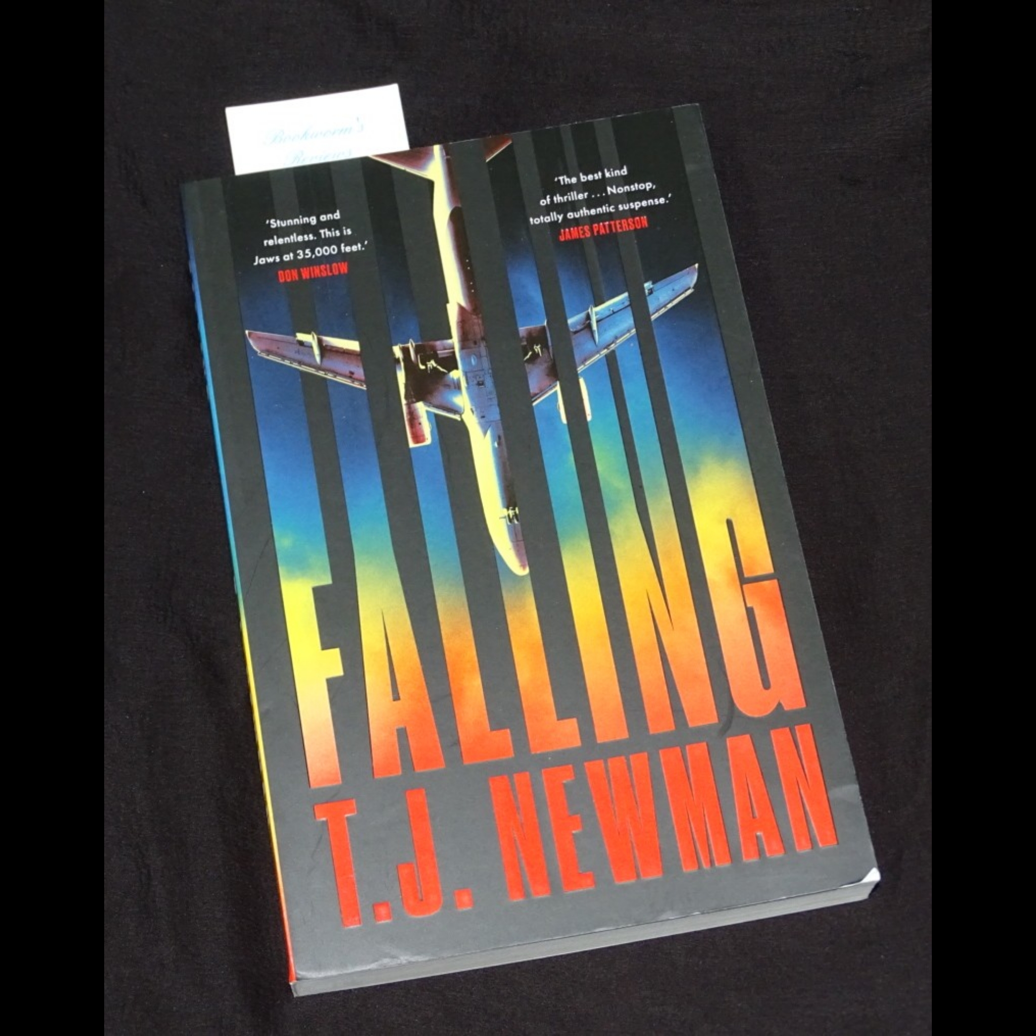 Bookworm's Reviews: Falling-T J Newman