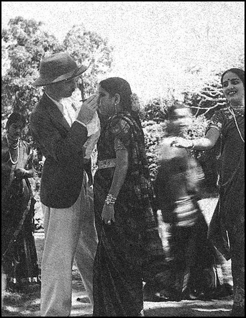 NAKARAJAN: ELLIS R.DUNGAN BIOGRAPHY