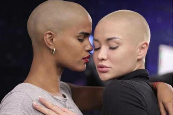 Two best friend headshave