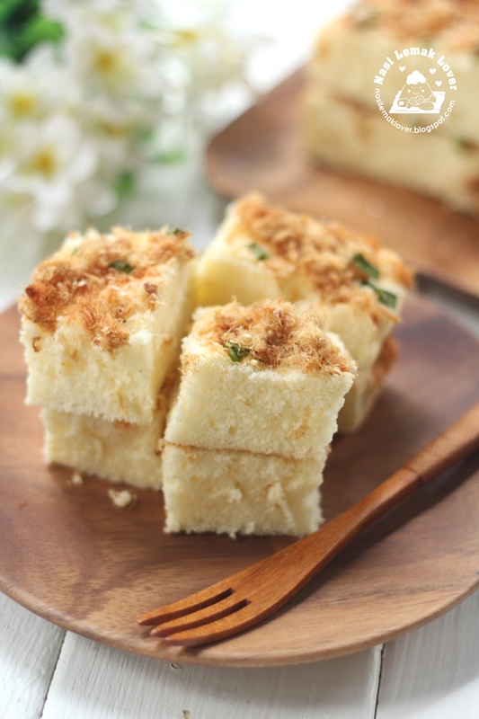 Nasi Lemak Lover: Chicken Floss Chiffon Layered Cake 青葱肉丝蛋糕